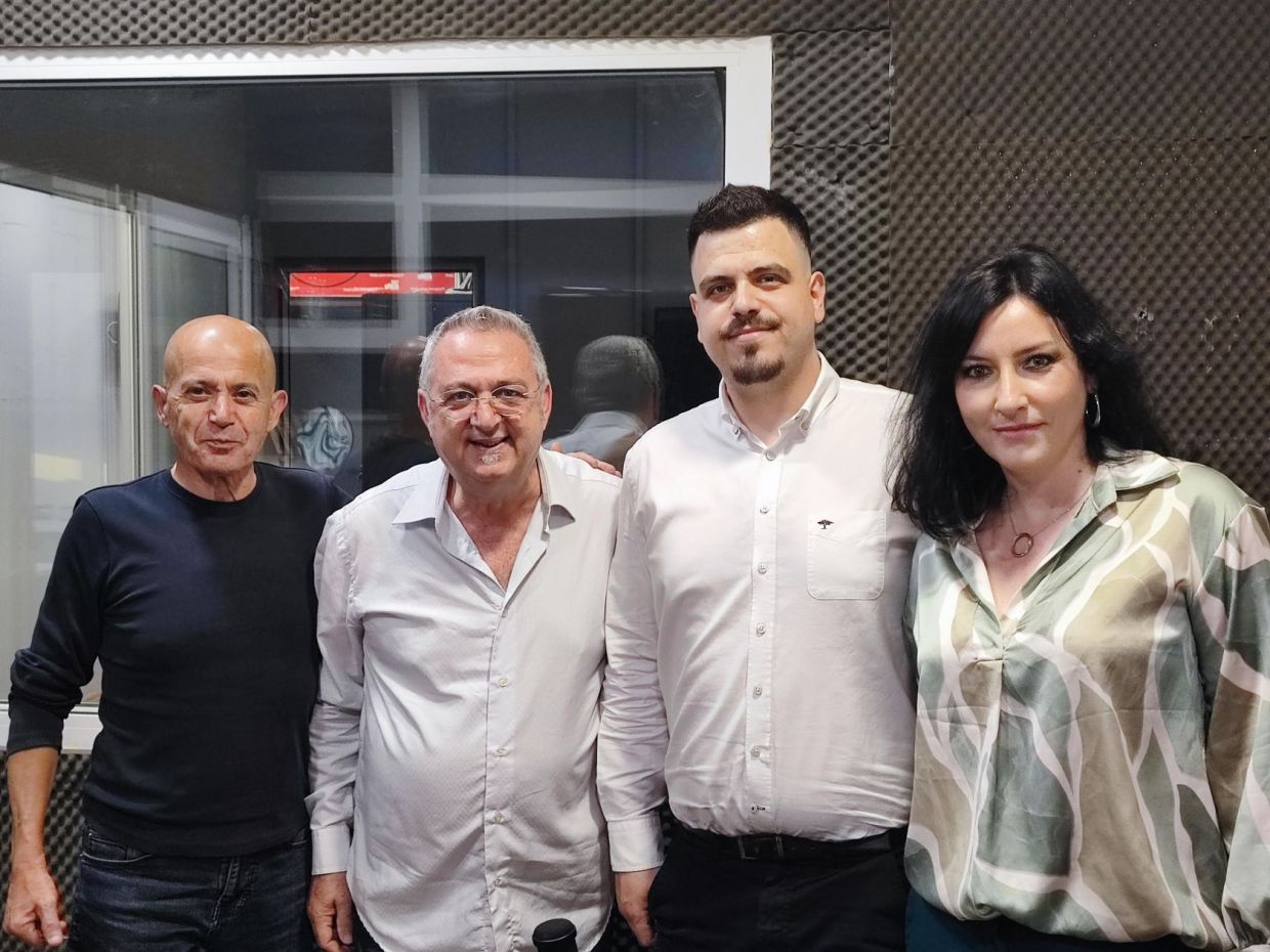Η Δρ Μαρία Αλεμπάκη, η Δρ Στέλλα Κλάδου και ο Τάσος Τσαντίλας στον ...