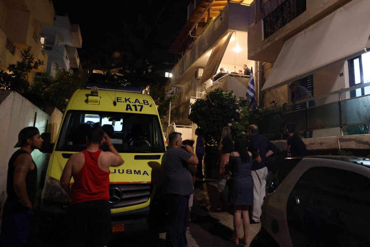 Μαχαίρωμα 36χρονης: Noσηλεύεται στην ΜΕΘ με τραύματα σε θώρακα, πλάτη ...